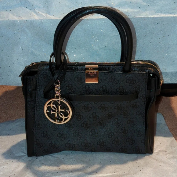 Guess | Bags | Euc Guess 981 Pvc Bag | Poshmark